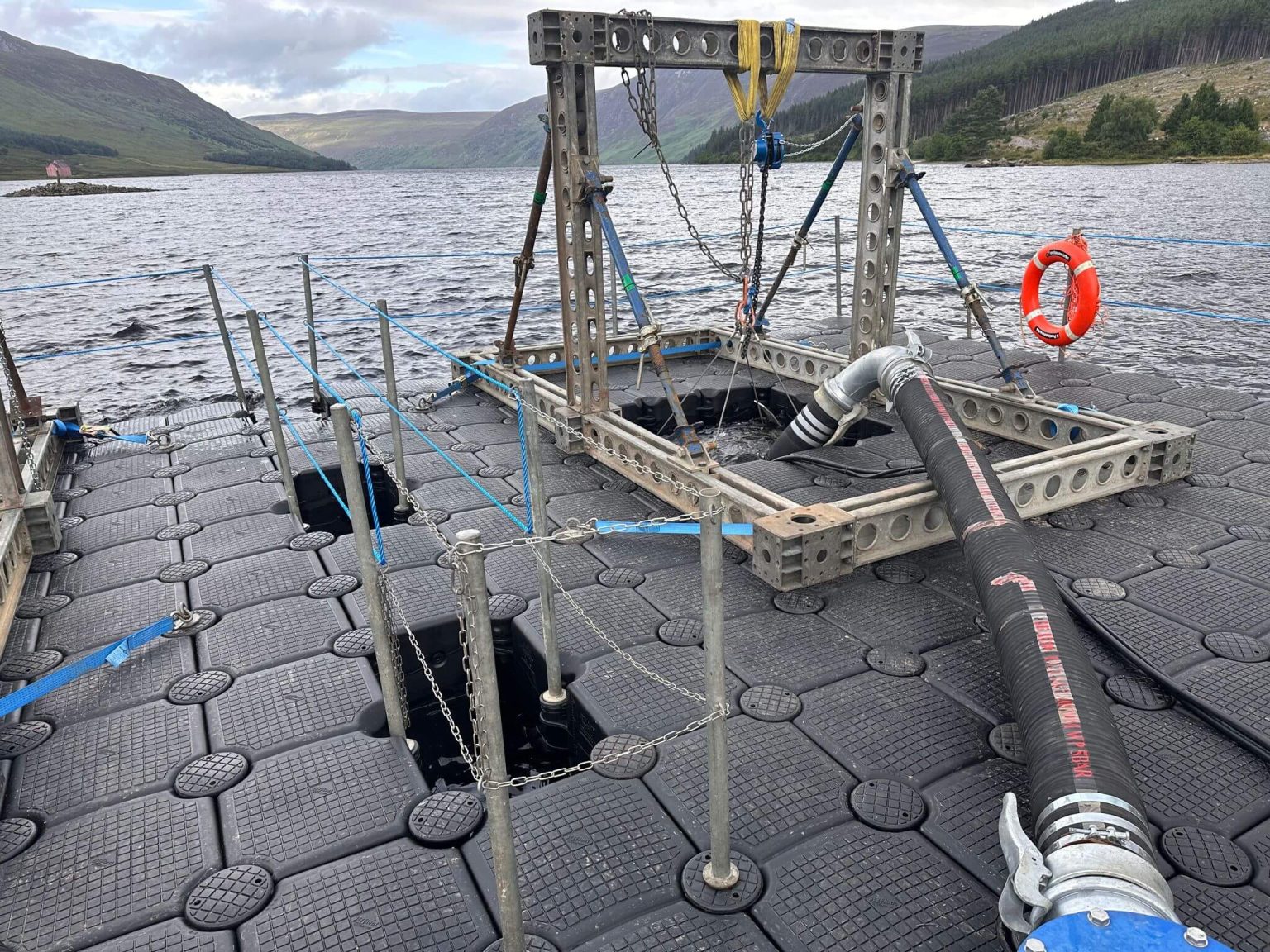 Pump Platform Pontoon | Pontoonworks